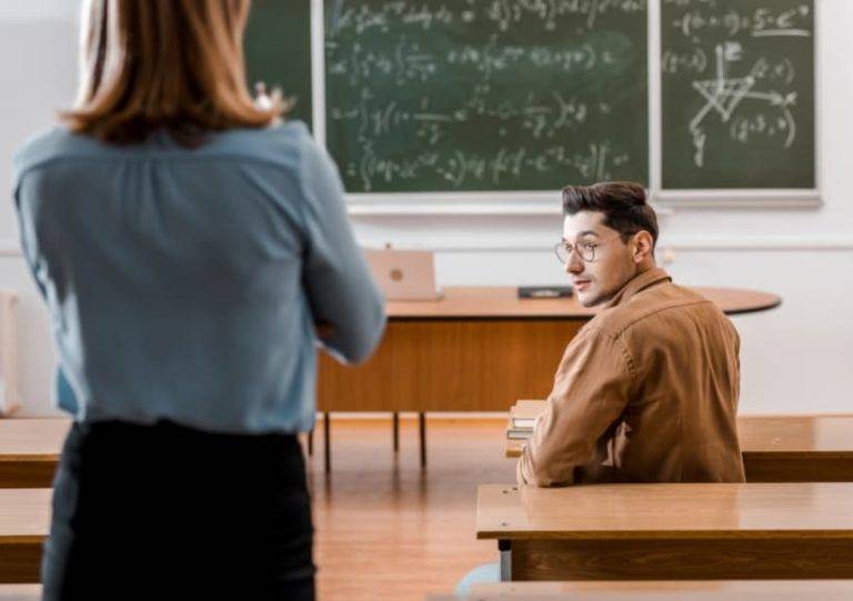 How to Deal with Disrespectful College Students? – Education Task